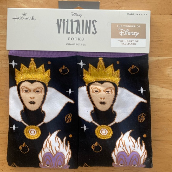 Disney | Accessories | Nwt Disney Hallmark Villains Socks Evil Queen ...